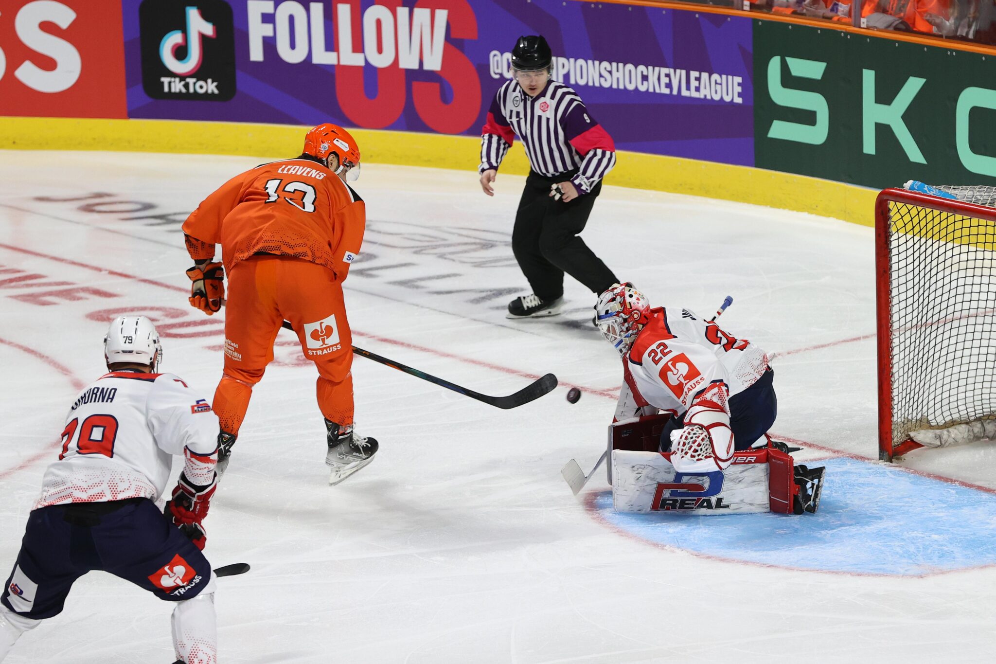 Steelers Triumph in Dramatic Shootout to Secure CHL Round of 16 Spot ...
