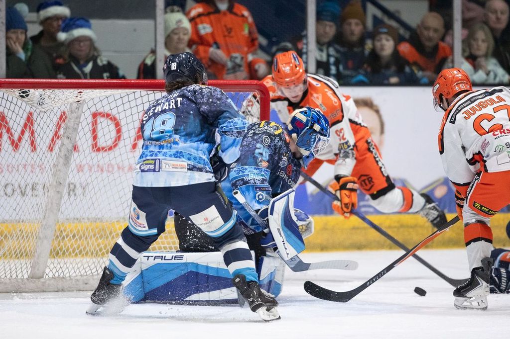 Steelers Dig Deep in Coventry to Seal Early Festive Four-Point Weekend ...